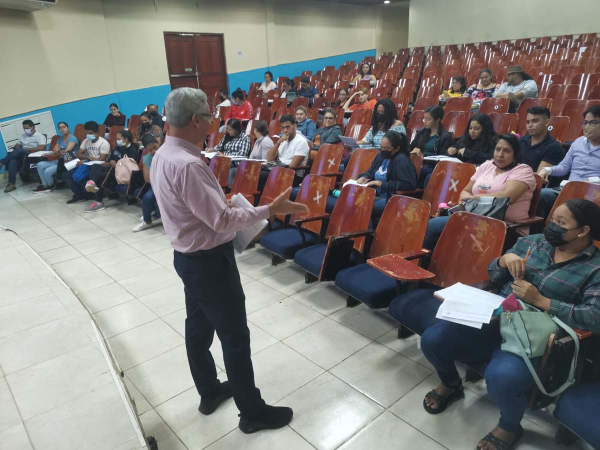 Universidad Autónoma de Chiriquí | BANESCO DICTA SEMINARIO DE ... Universidad Autónoma de Chiriquí | BANESCO DICTA SEMINARIO DE ...